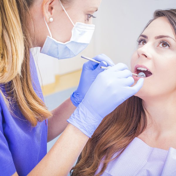 The Best 4 Ways to Improve The Look of Your Teeth